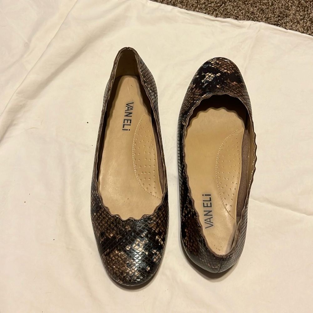 Van Eli Faux Snakeskin Scalloped Edge Leather Ballet … - Gem